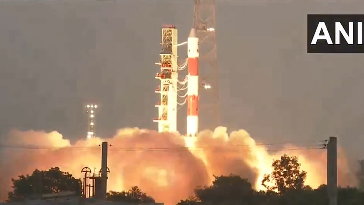 ISRO ಮತ್ತೊಂದು ಮೈಲಿಗಲ್ಲು: ನಭಕ್ಕೆ ಜಿಗಿದ ಭಾರತದ ಕಣ್ಗಾವಲು ಉಪಗ್ರಹ!